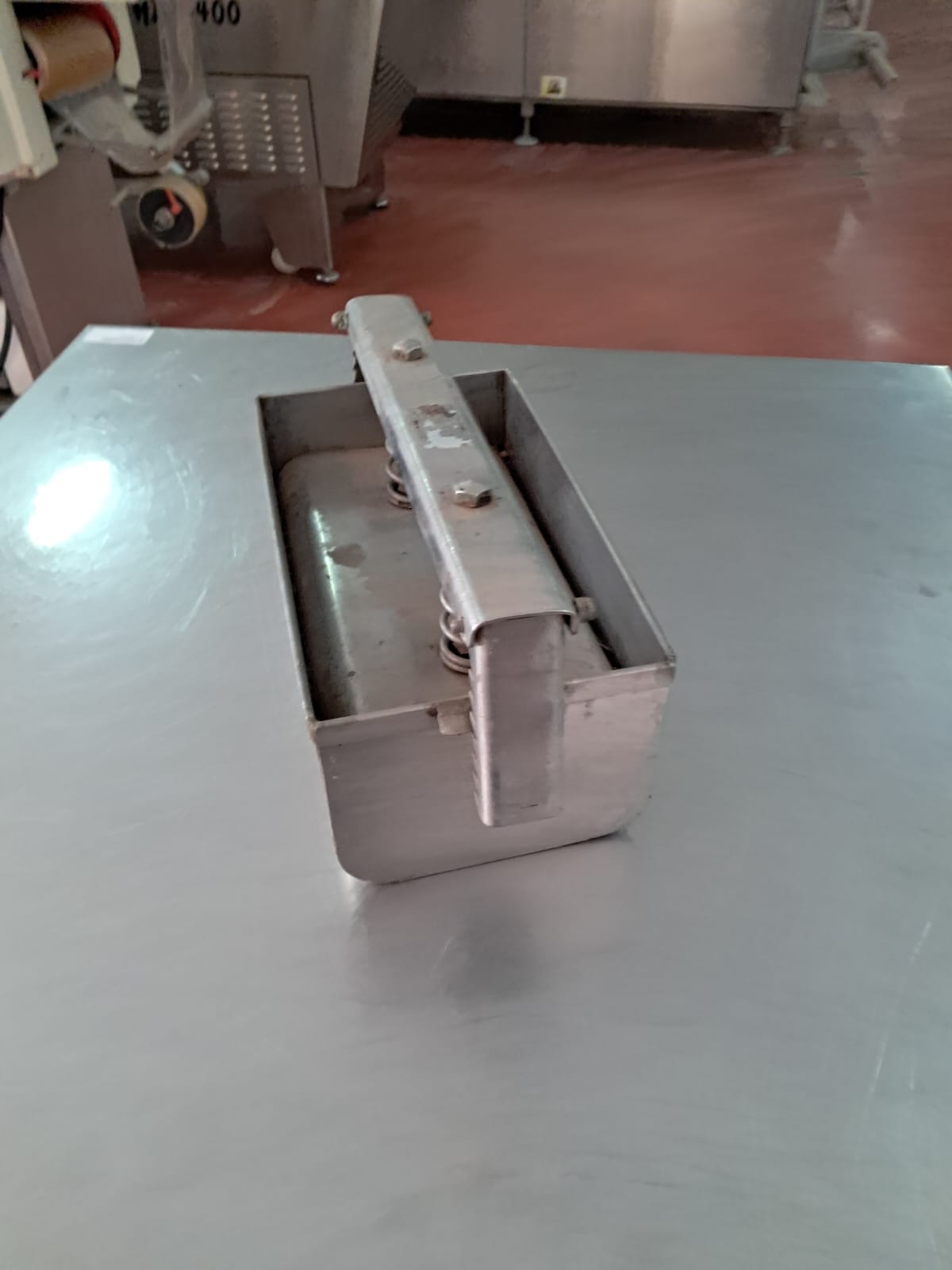 MOLDE SEMITUNEL - Multymaq